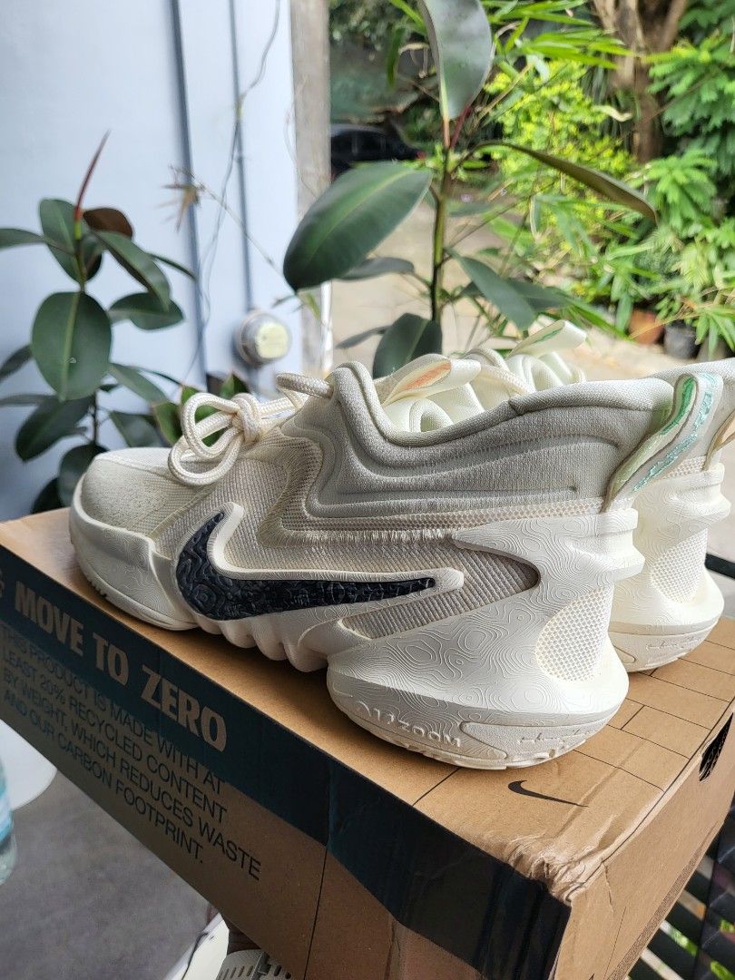 Nike cosmic unit 2 coconut milk limited, Men's Fashion, Footwear ...