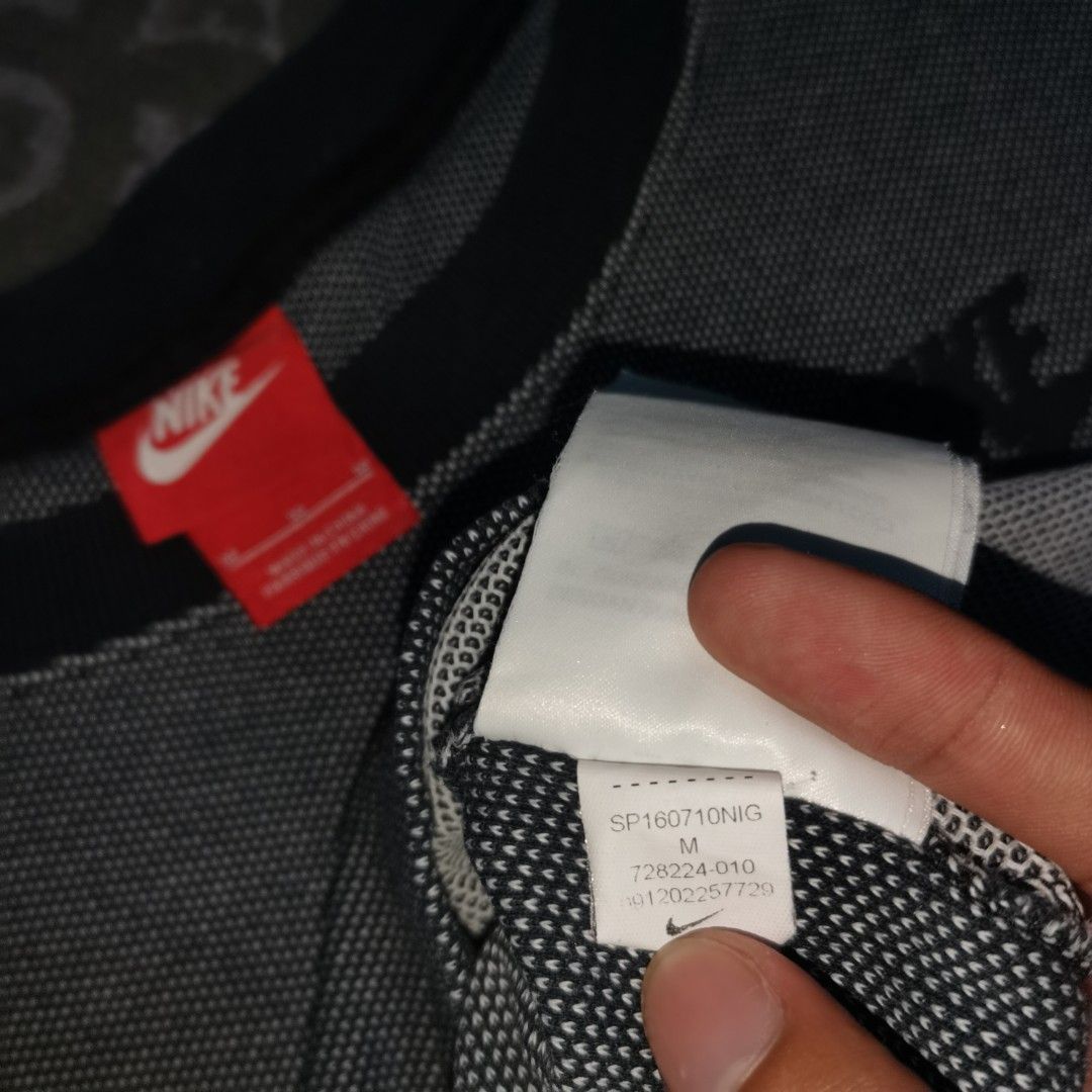 Nike red tag, Men's Fashion, Tops & Sets, Tshirts & Polo Shirts on ...