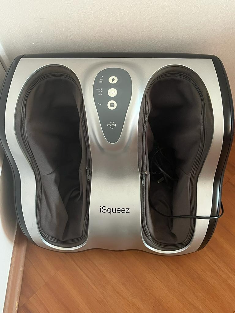 OSIM iSqueez leg massager, Health & Nutrition, Massage Devices on Carousell