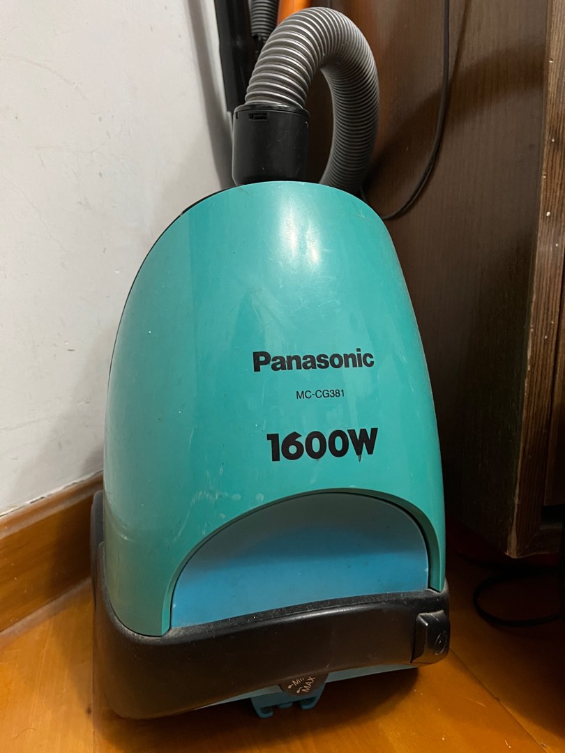 Panasonic 1600W 吸塵機, 家庭電器, 吸塵機 ＆ 家居清潔電器 - Carousell
