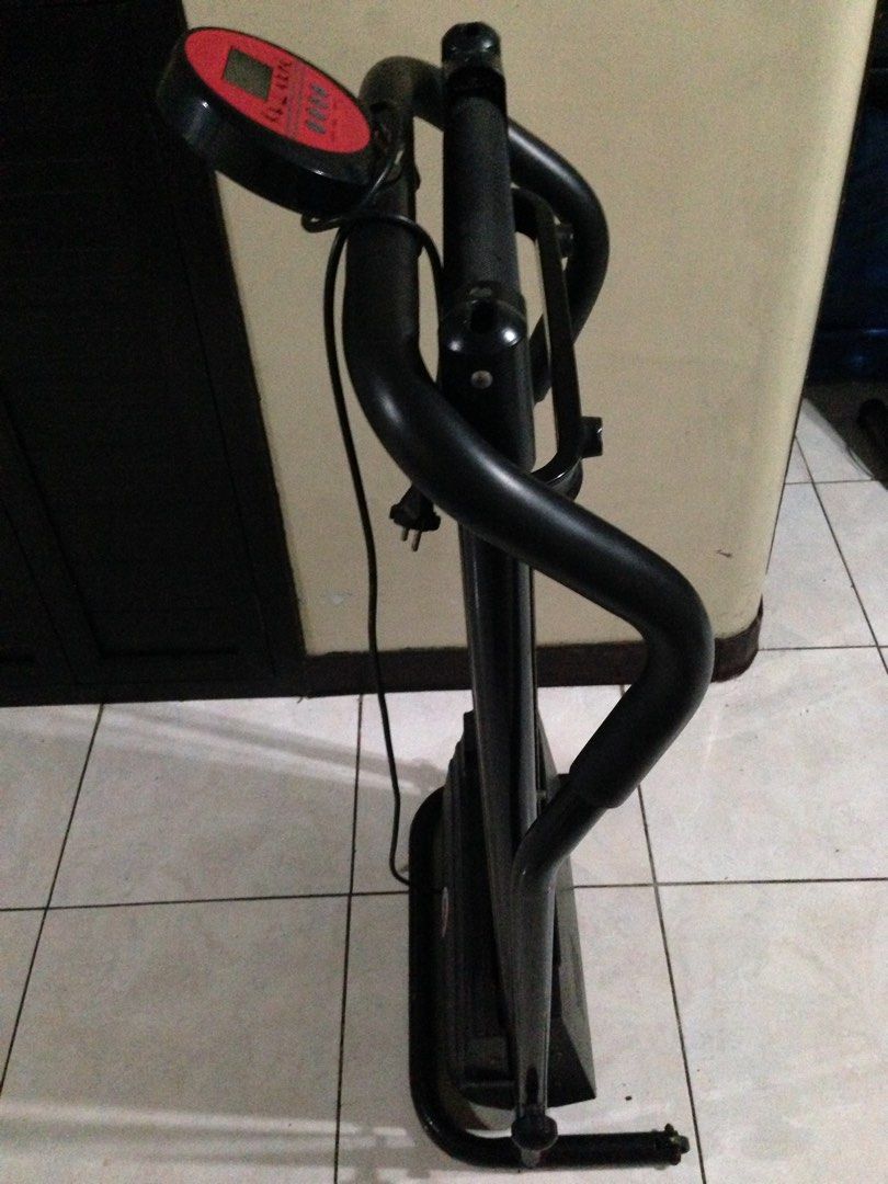 Power Walker Treadmill - Good as new - Still Working - 250Volts, Sports ...