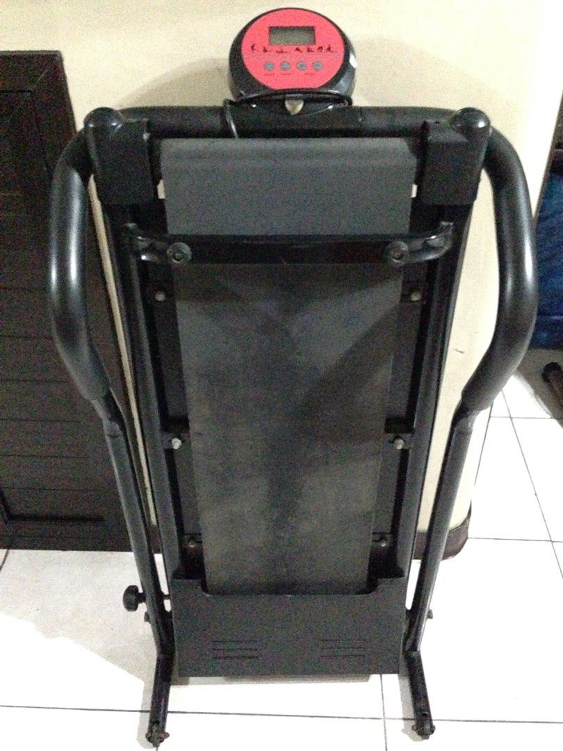 Power Walker Treadmill - Good as new - Still Working - 250Volts, Sports ...