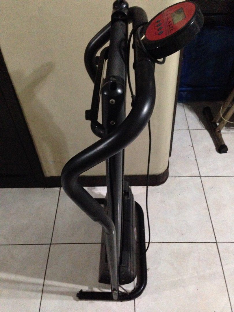 Power Walker Treadmill - Good as new - Still Working - 250Volts, Sports ...