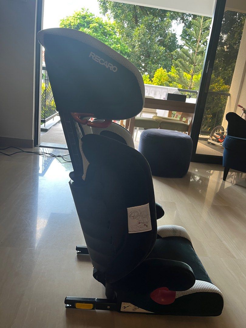 Recaro carseat, Babies & Kids, Going Out, Car Seats on Carousell