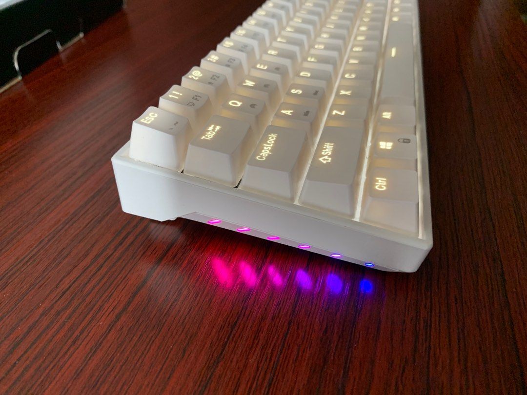 Royal Kludge RK71 (white light, red switch), Computers & Tech, Parts ...