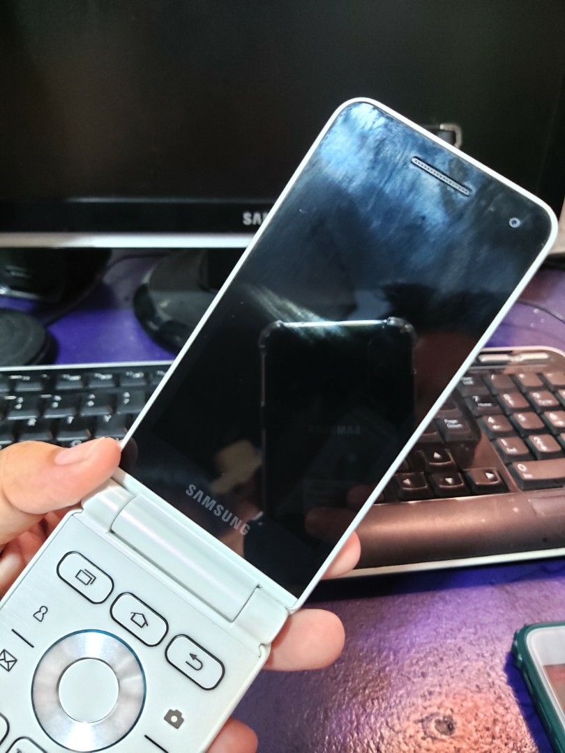 Samsung Folder 2 White, Mobile Phones & Gadgets, Mobile Phones, Android ...