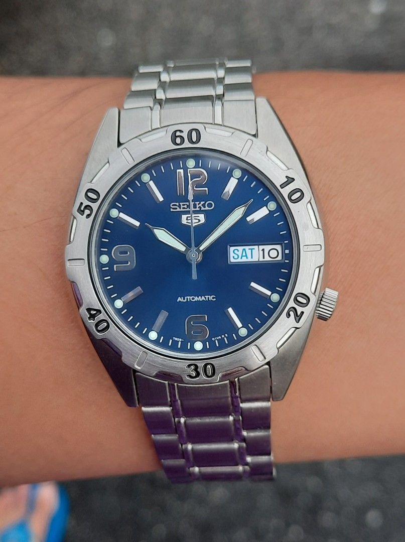 SEIKO 5 EXPLORER, Men's Fashion, Watches & Accessories, Watches on ...