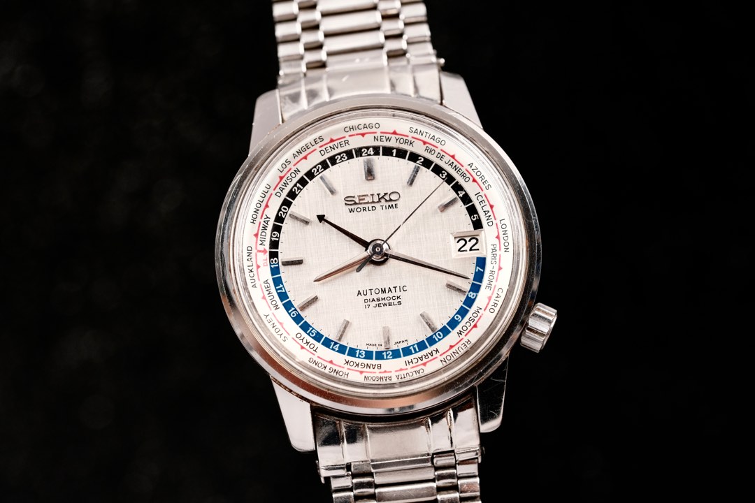 Seiko 6217, Men's Fashion, Watches & Accessories, Watches on Carousell