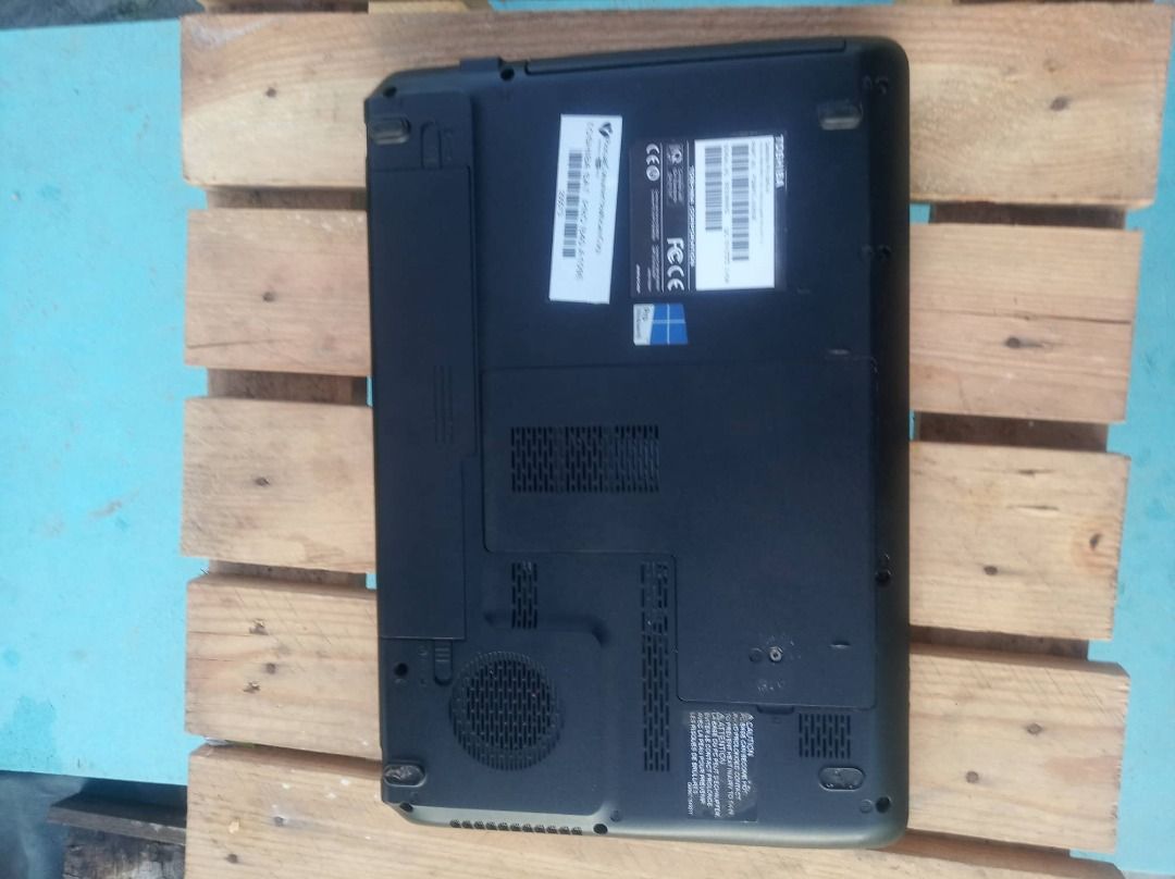 selling toshiba satelite pro core i5 3rd Gen 4gb ram 500gb hard disk ... selling toshiba satelite pro core i5 3rd Gen 4gb ram 500gb hard disk ...