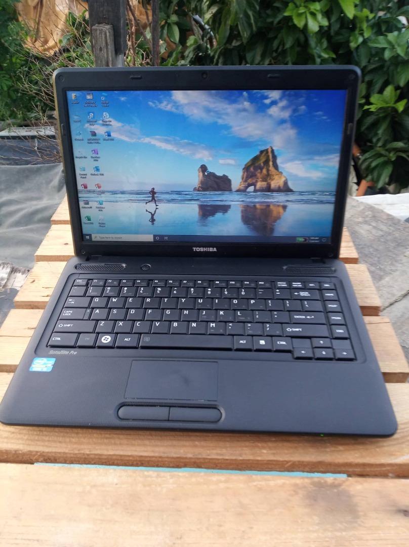 selling toshiba satelite pro core i5 3rd Gen 4gb ram 500gb hard disk ... selling toshiba satelite pro core i5 3rd Gen 4gb ram 500gb hard disk ...