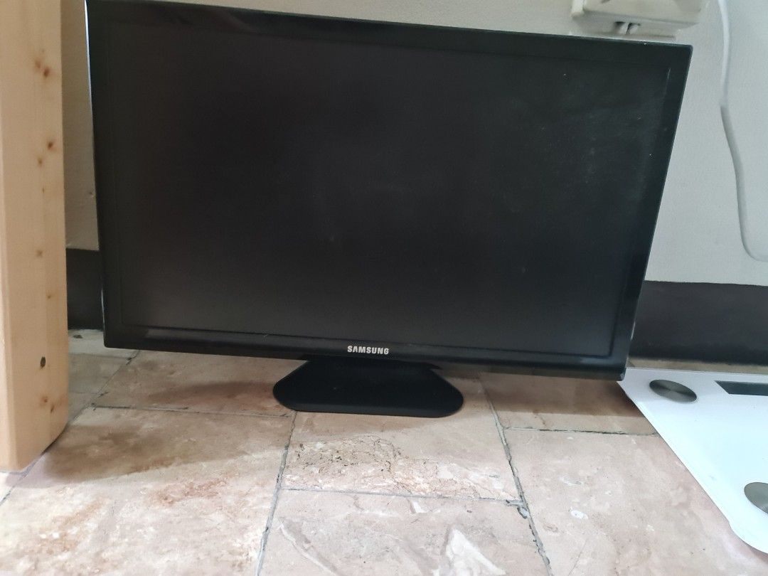 Sirang tv, TV & Home Appliances, TV & Entertainment, TV on Carousell