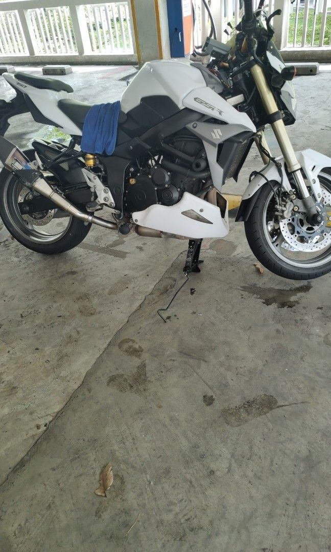 Suzuki GSR 750, Motorcycles, Motorcycles for Sale, Class 2 on Carousell