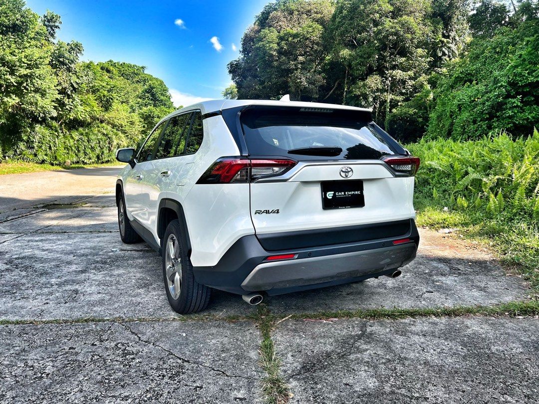 Toyota RAV4 2.0 (A), Cars, Used Cars on Carousell
