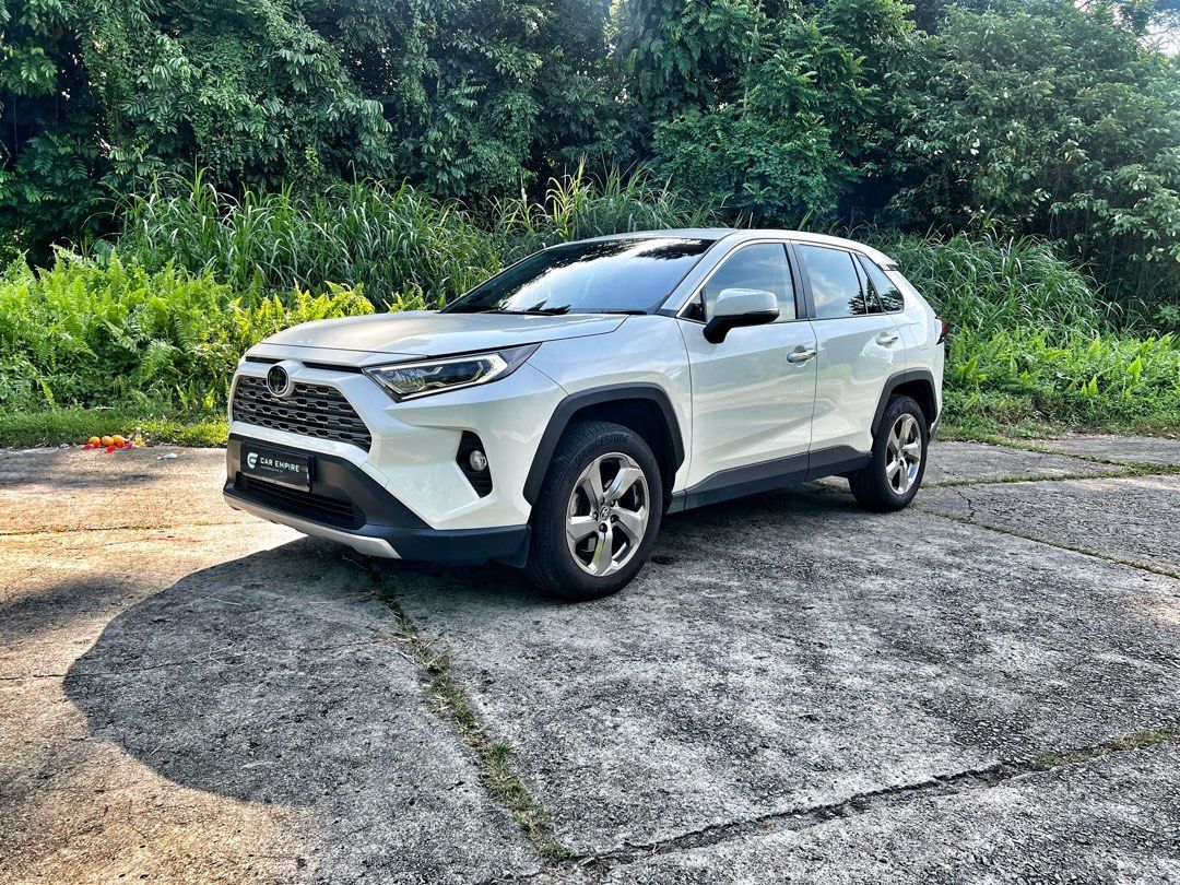 Toyota RAV4 2.0 (A), Cars, Used Cars on Carousell