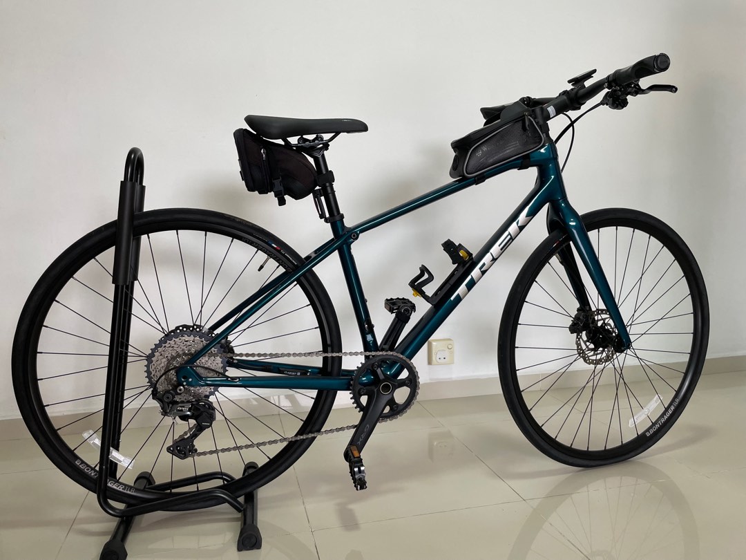TREK FX Sport 4 (size S) carbon, Sports Equipment, Bicycles & Parts ...