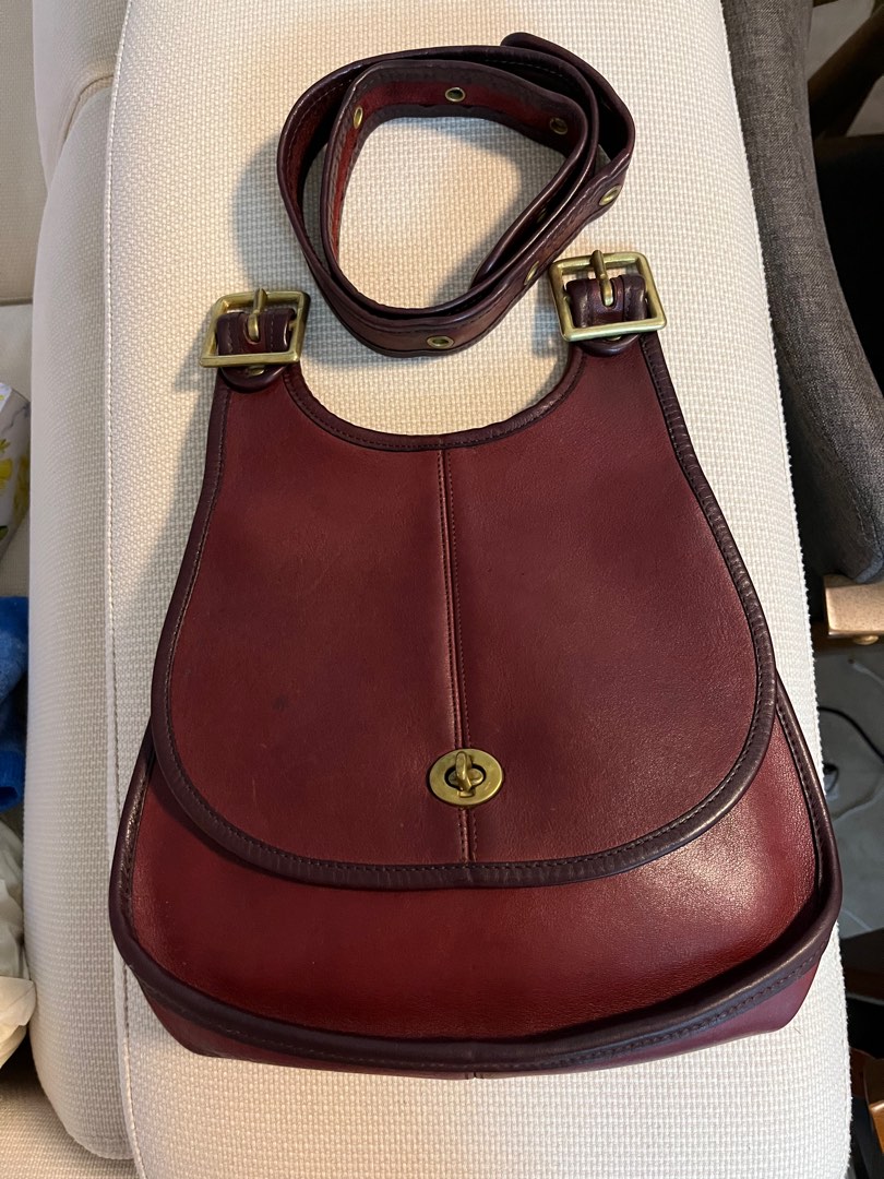 Vintage Coach Crescent Bag, Women's Fashion, Bags & Wallets, Cross-body ...