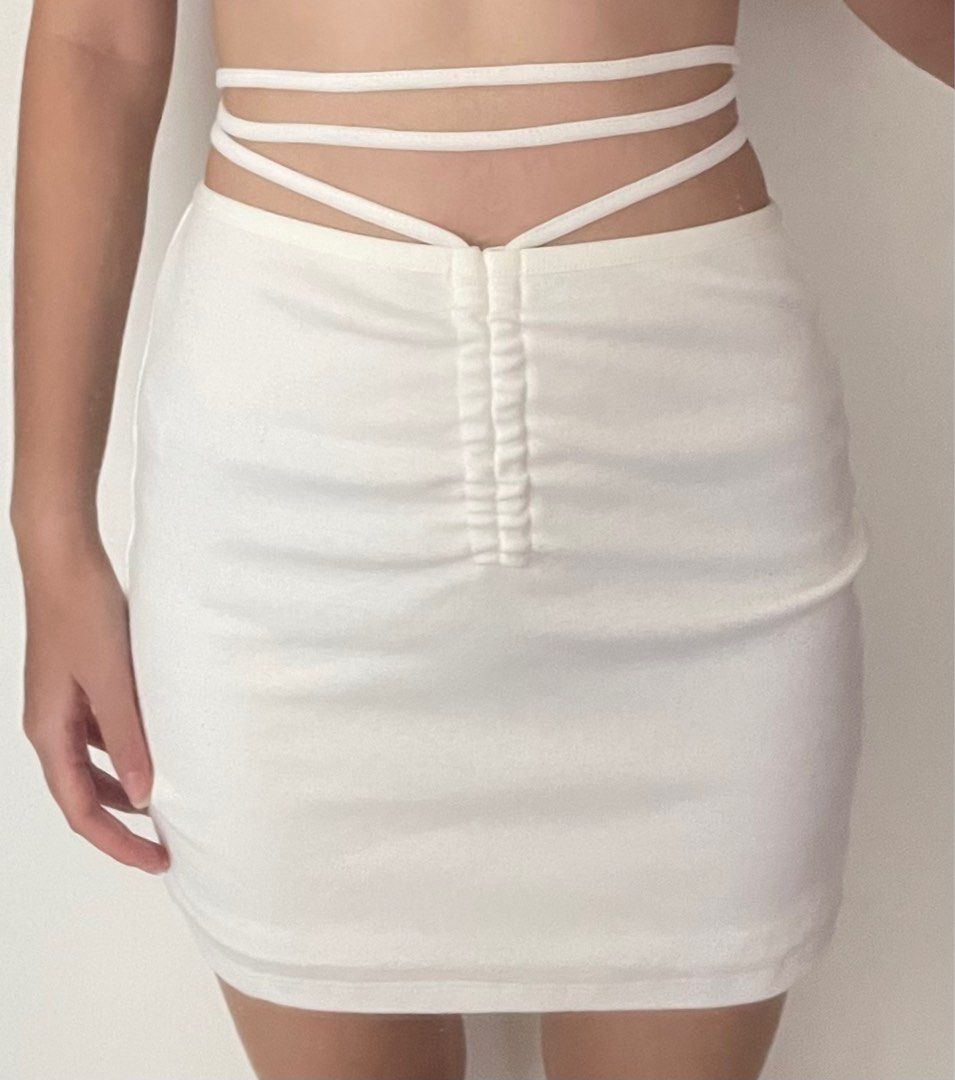 white string skirt, Women's Fashion, Bottoms, Skirts on Carousell