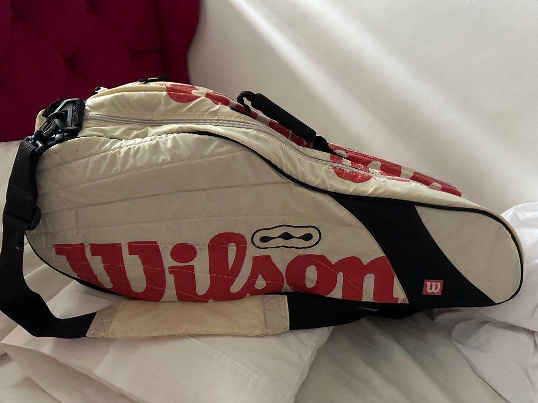 Wilson tennis thermo bag with wilson tennis balls, Sports Equipment ...