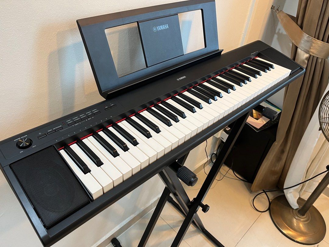 Yamaha Piaggero NP-12 Piano Keyboard, Hobbies & Toys, Music & Media ...