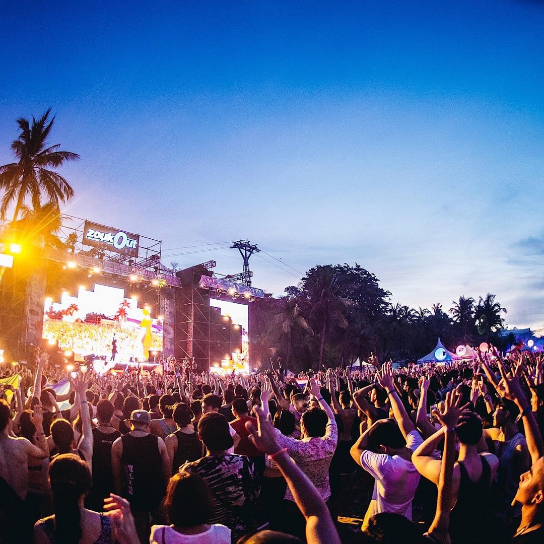 zoukout tickets for day 1, Tickets & Vouchers, Event Tickets on Carousell
