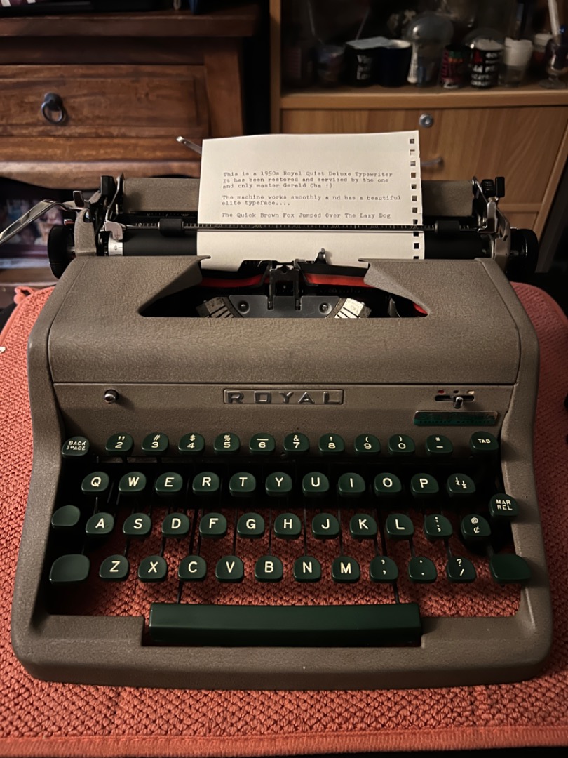 1950s Royal Quiet Deluxe Typewriter, Hobbies & Toys, Memorabilia ...