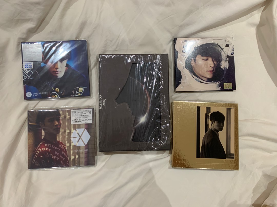 150 ea Lay Official Goods (Albums/PC) all for 1k #Lay #ZhangYixing #Exo ...