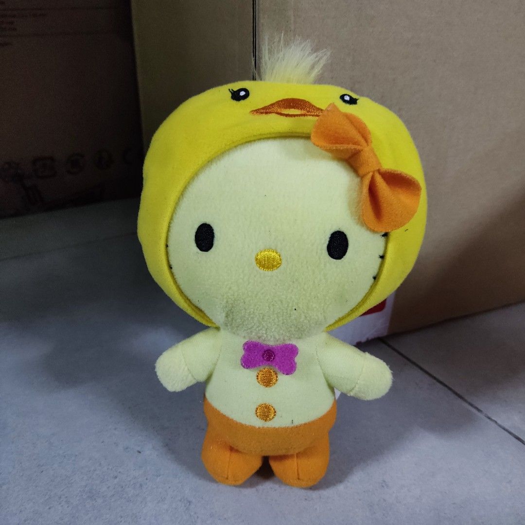 Anak patung McDonald Hello Kitty, Hobbies & Toys, Toys & Games on Carousell
