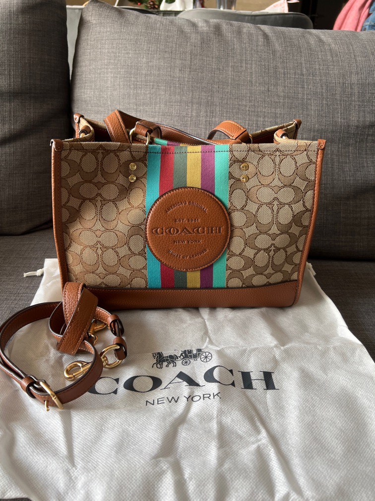 Coach tote bag, Women's Fashion, Bags & Wallets, Tote Bags on Carousell