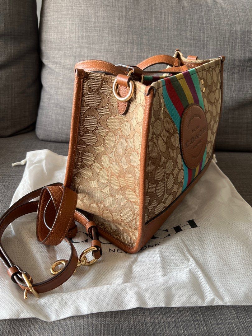 Coach tote bag, Women's Fashion, Bags & Wallets, Tote Bags on Carousell