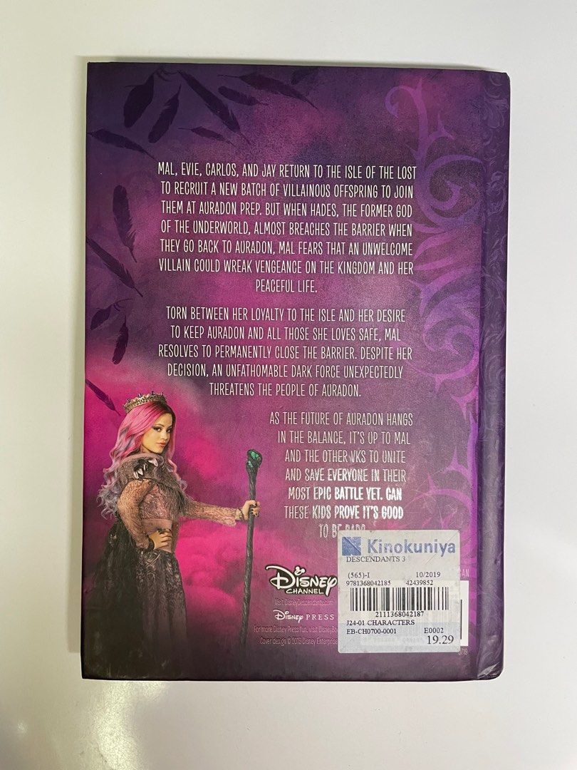 Disney Descendants 3 Official Hardcover Book, Hobbies & Toys, Books ...