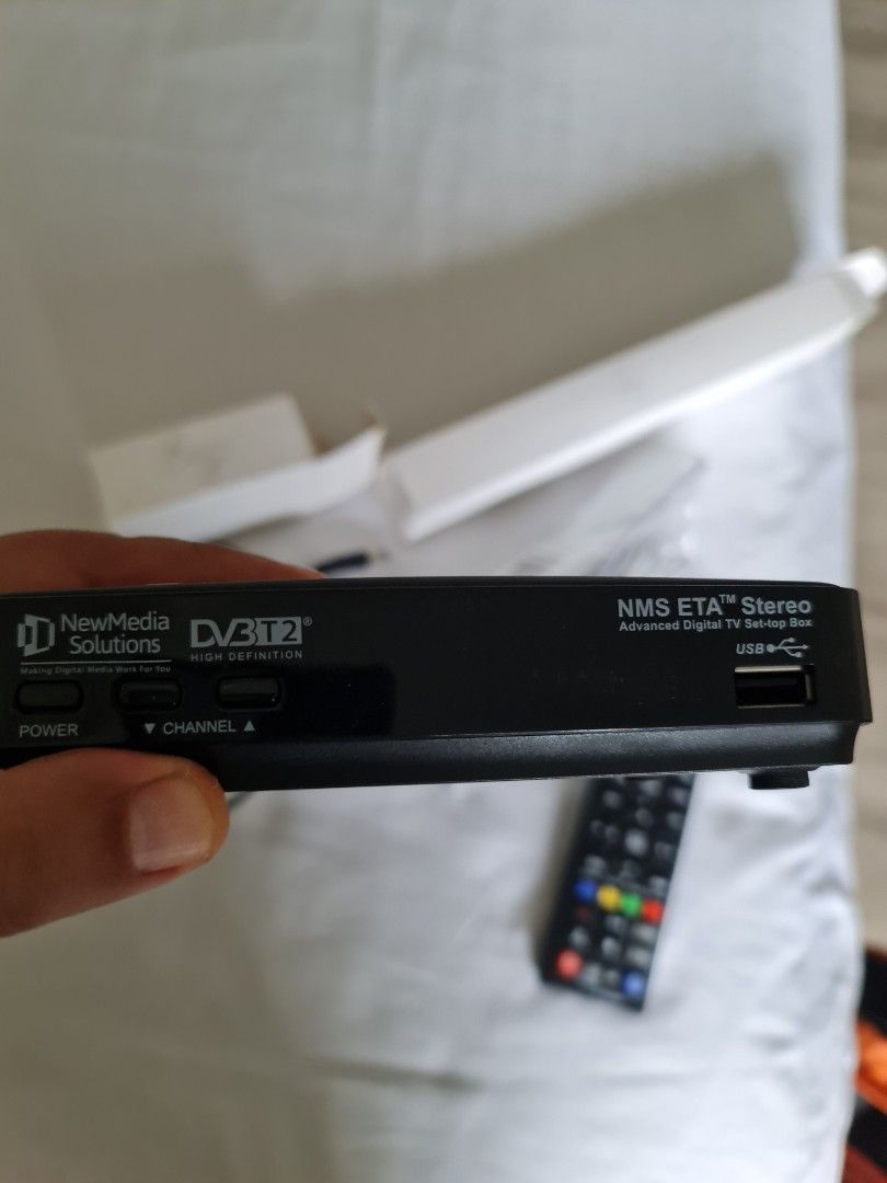 DVB T2 box with antenna, TV & Home Appliances, TV & Entertainment, TV ...