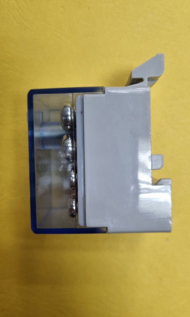 EMANN, BI Connector EM235, TV & Home Appliances, Electrical, Adaptors & Sockets on Carousell