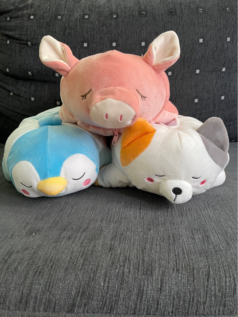 Fun claw animal tissue holder plushie/ L size bbt, Hobbies & Toys, Toys ...