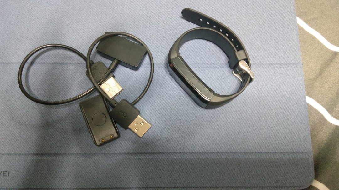 Hpb tracker watch, Mobile Phones & Gadgets, Wearables & Smart Watches ...