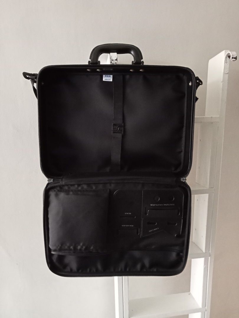 Japan laptop bag or business bag, Women's Fashion, Bags & Wallets, Tote ...