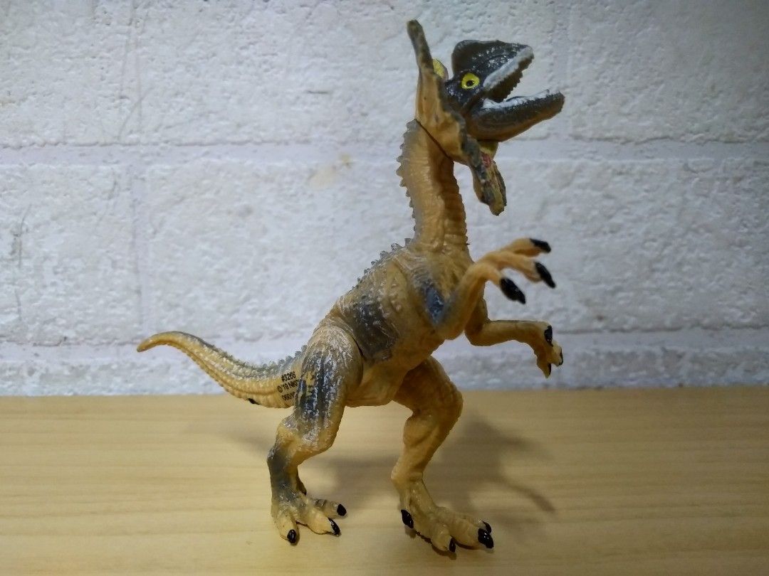 JW: Dilophodon, Hobbies & Toys, Toys & Games on Carousell