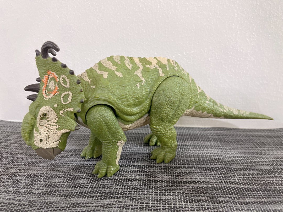 Jurassic World Dinosaur Sinoceratops “sound”, Hobbies & Toys, Toys ...