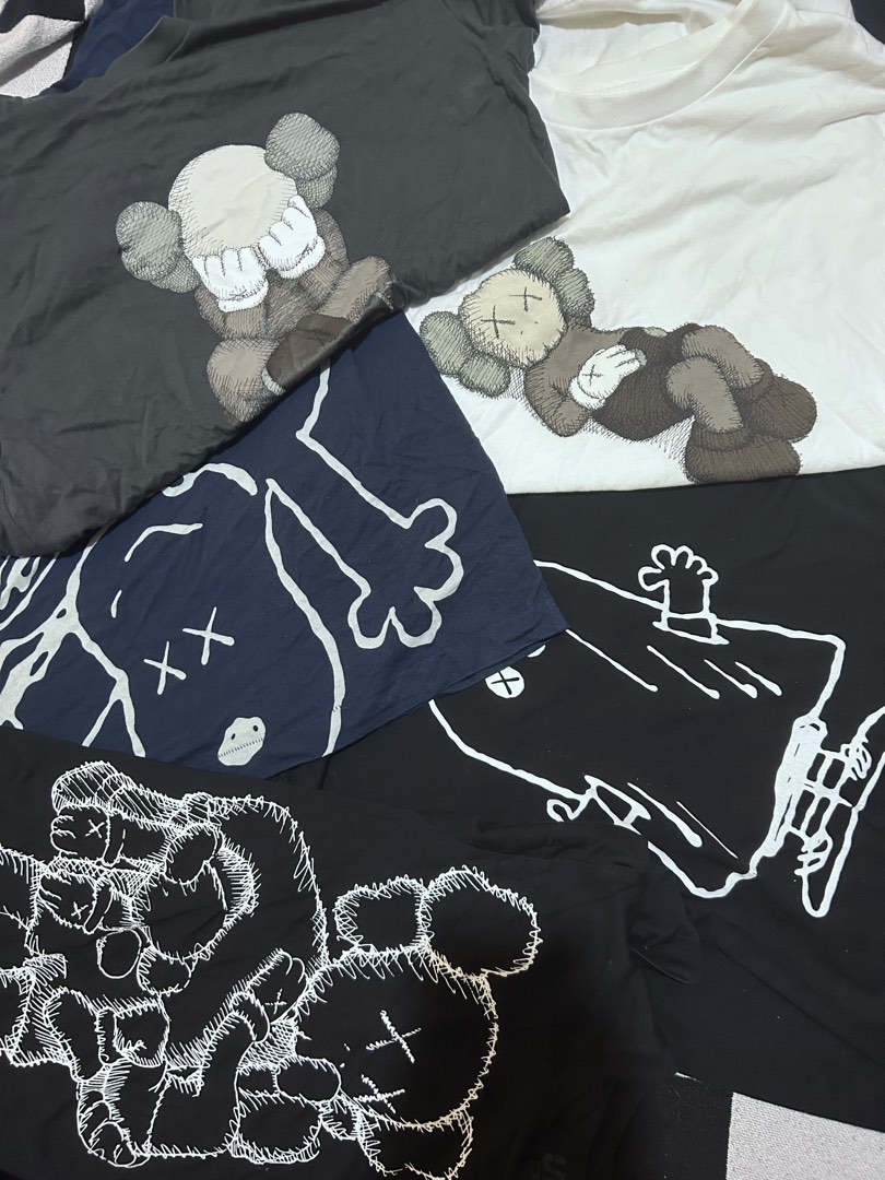 Kaws/cartoons, Men's Fashion, Activewear on Carousell