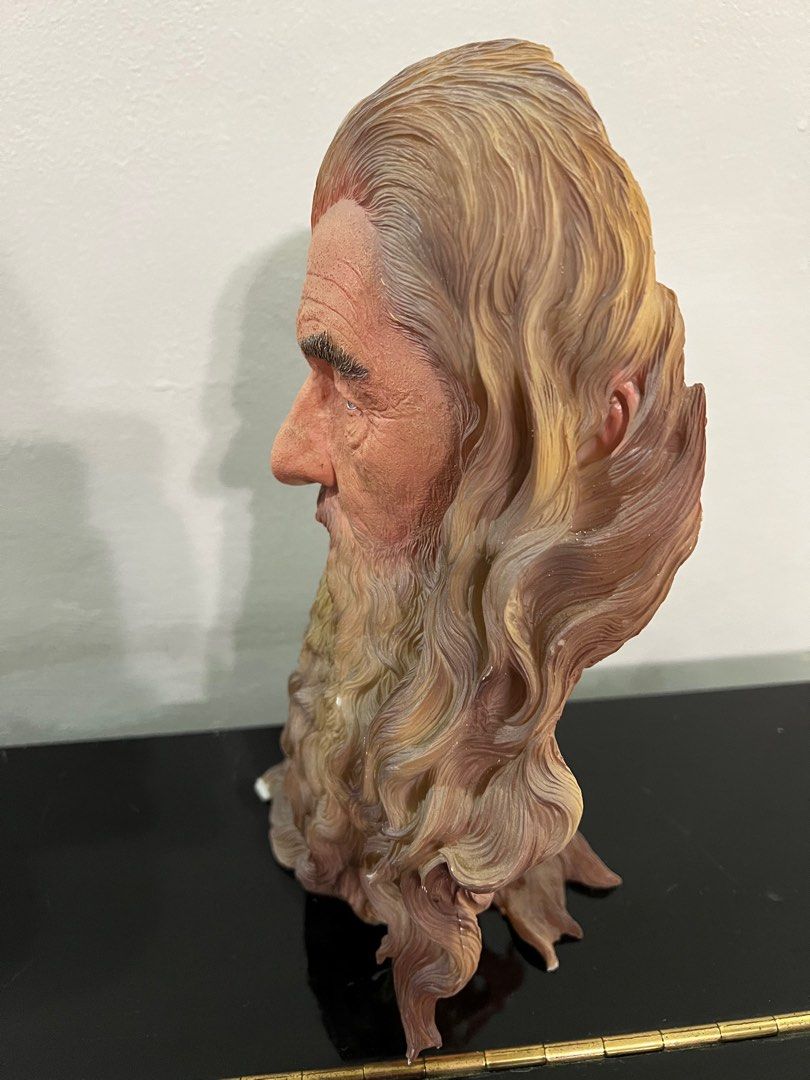 LOTR Gandalf Bust Statue, Hobbies & Toys, Memorabilia & Collectibles ...