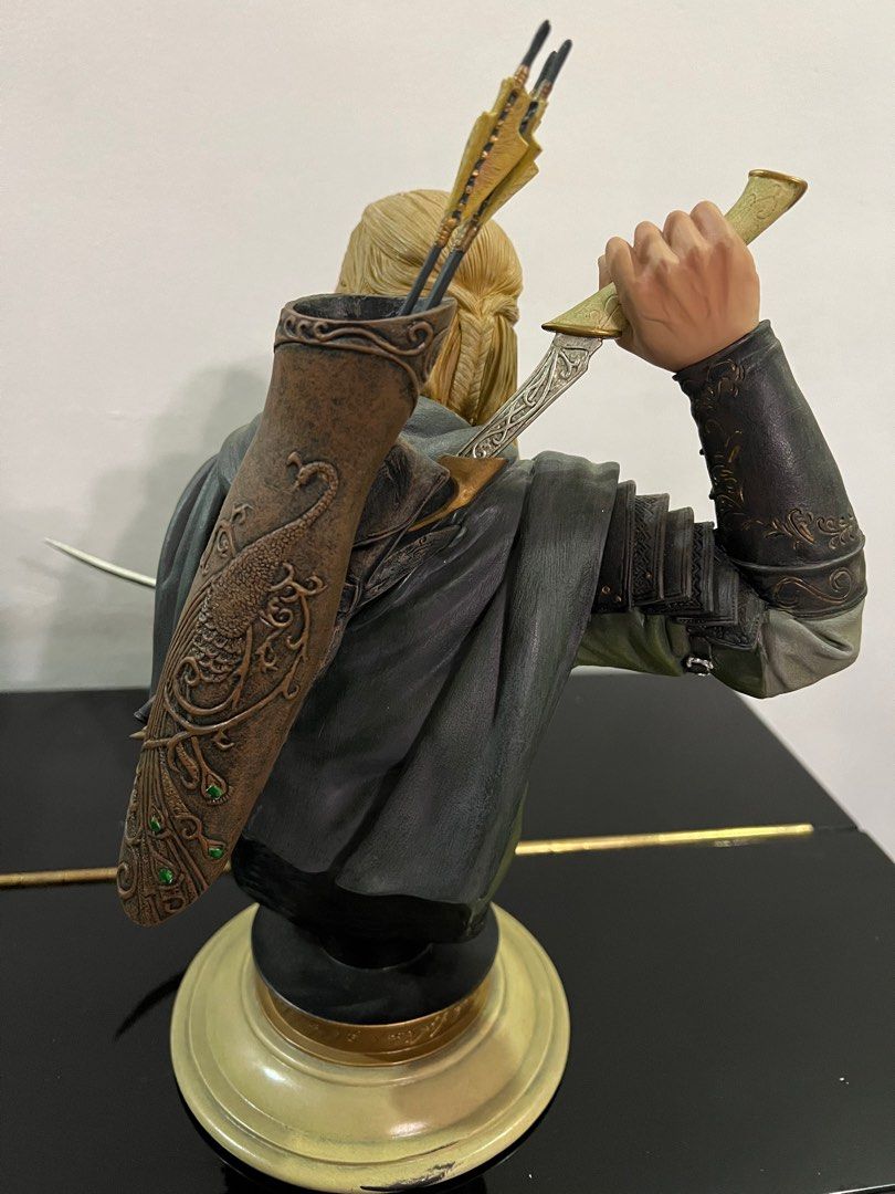 LOTR Sideshow Legolas 1:3 Legendary Scale Bust, Hobbies & Toys ...