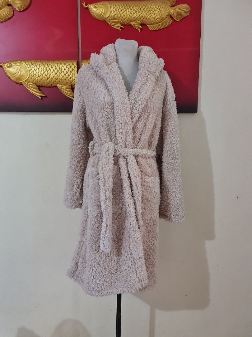 Loungeable Teddy Bear Robe, Women's Fashion, Undergarments & Loungewear ...