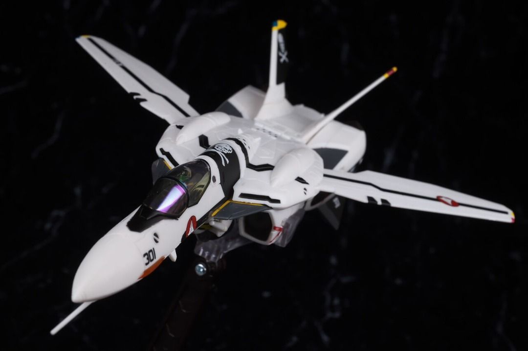 Macross Zero Hi-Metal R Roy Fokker's VF-0S Phoenix, Hobbies & Toys, Toys & Games on Carousell