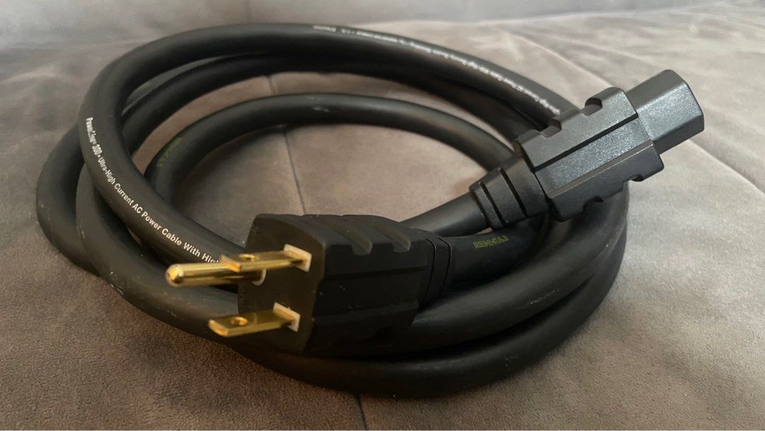 Monster Powerline300 AC Power Cable, Audio, Other Audio Equipment on ...