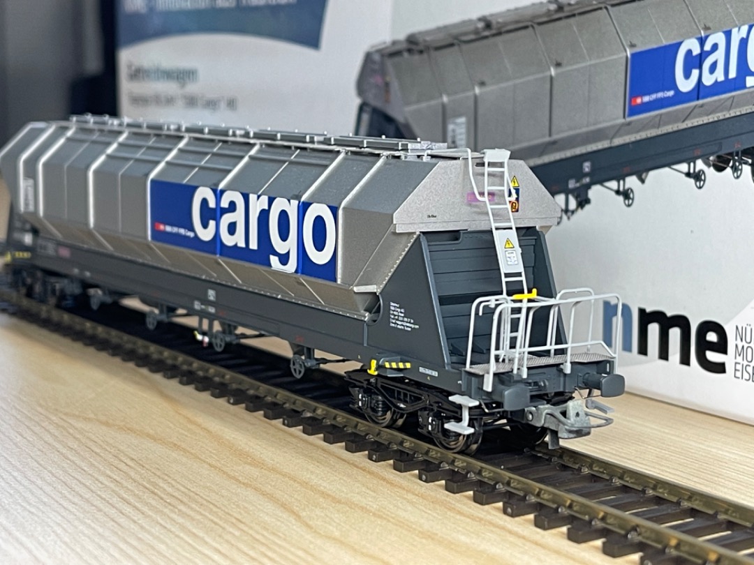 NME 510694 SBB cargo wagon DCC with lighting control Getreidewagen 4 ...
