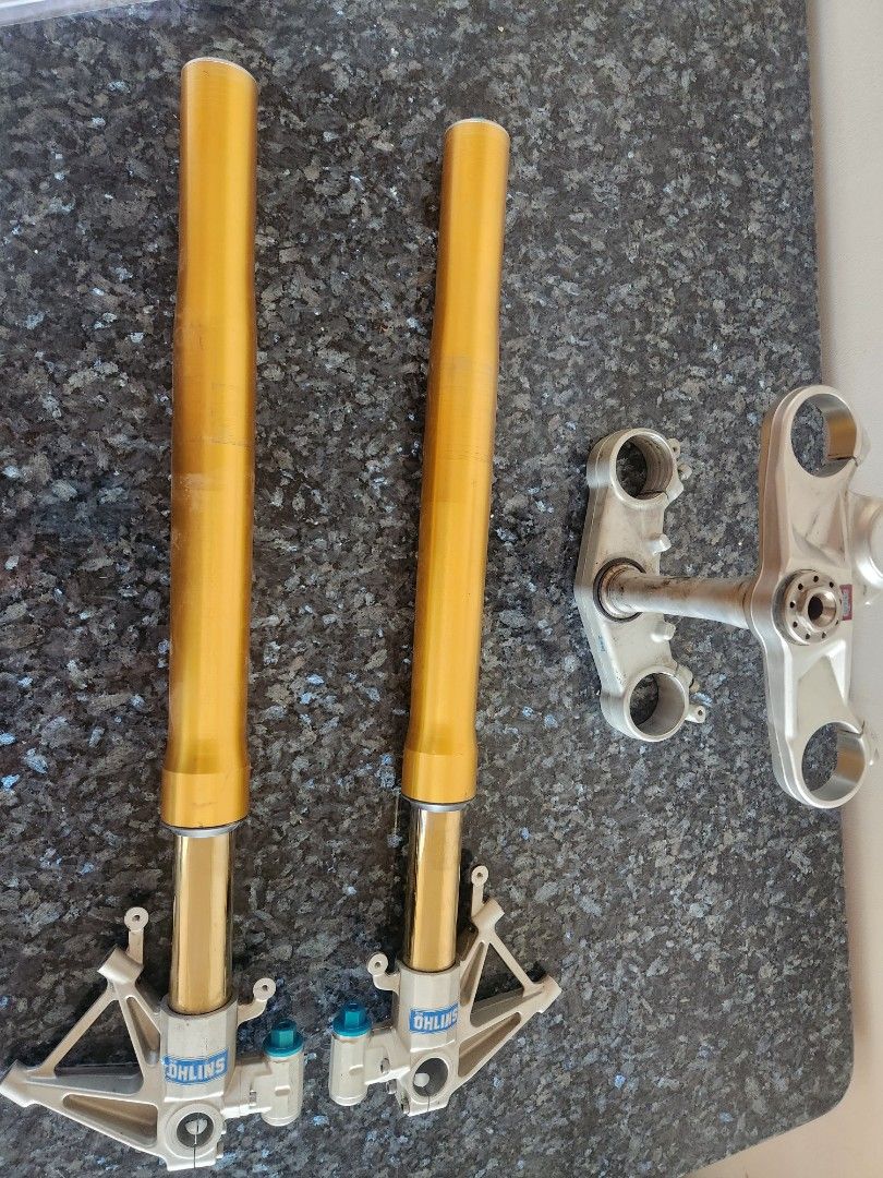 Ohlins fork with triple tree (rsv4), Motorcycles, Motorcycle ...