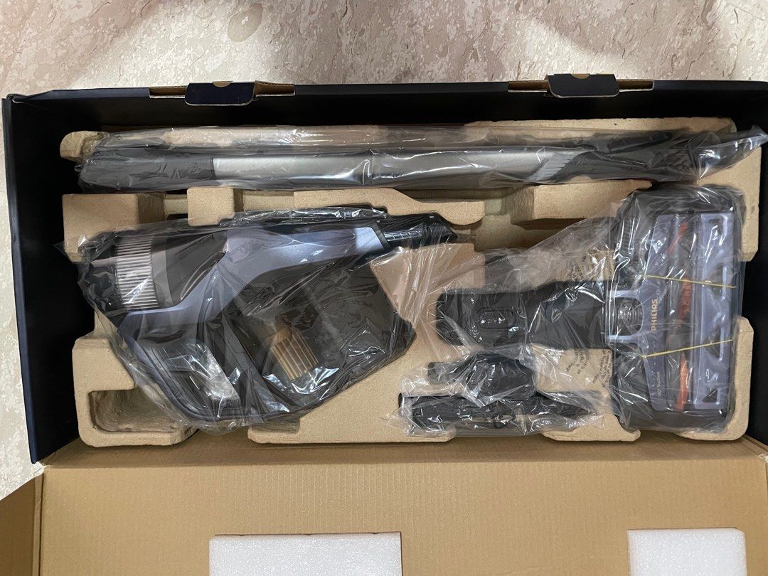 Philips Vacuum 8000 series XC8043, TV & Home Appliances, Vacuum Cleaner ...