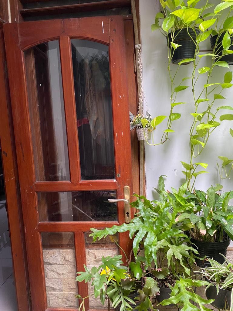 pintu, kusen dan 2 daun jendela besar, Perabotan Rumah di Carousell