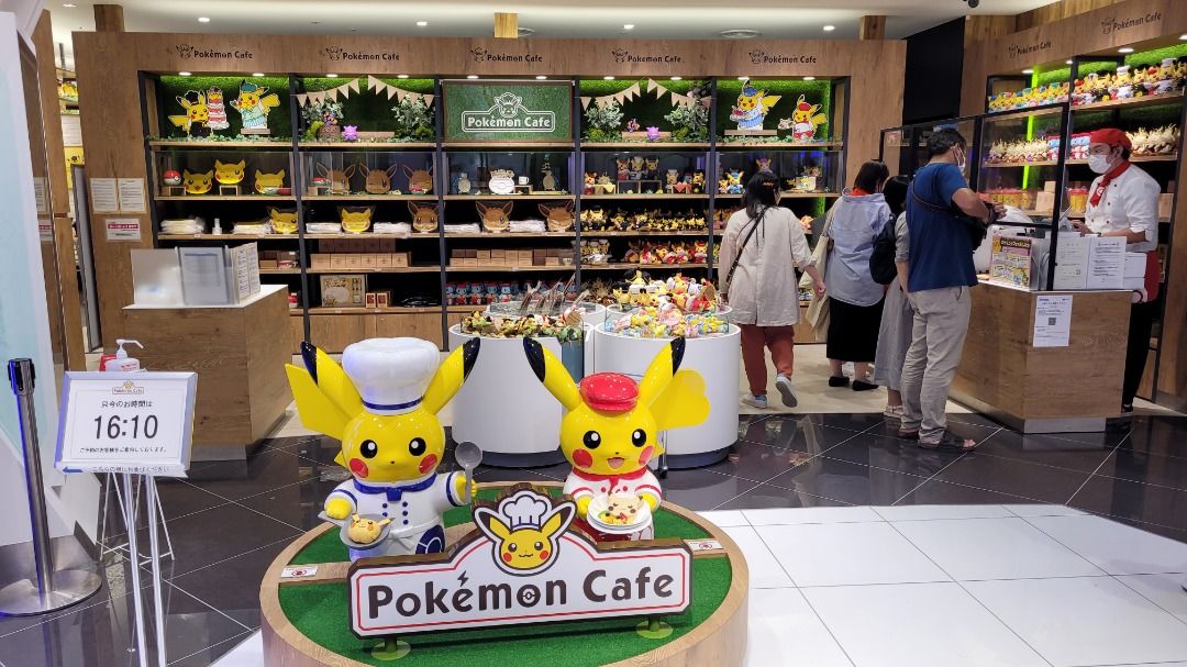 Pokémon cafe Pikachu Sweets 吊飾 (3款), 兒童＆孕婦用品, 嬰兒玩具 - Carousell