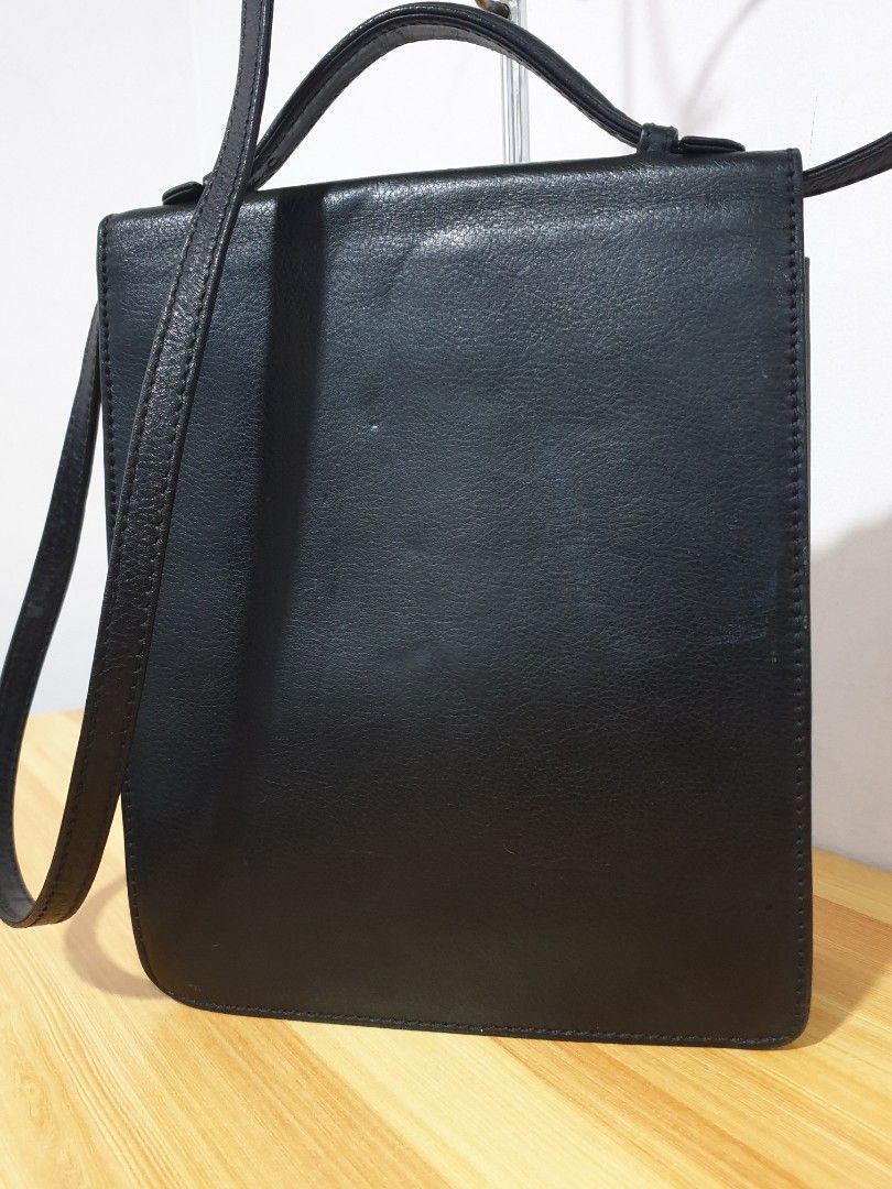 Pre-loved BEVERLY Satchel 2-Way Bag, Women's Fashion, Bags & Wallets ...