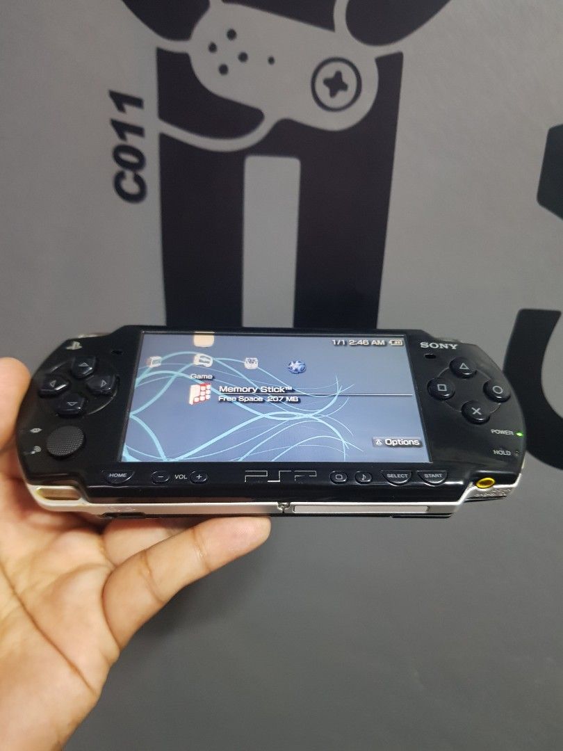 PSP Slim 2000 Series 32GB, Video Gaming, Video Game Consoles ...